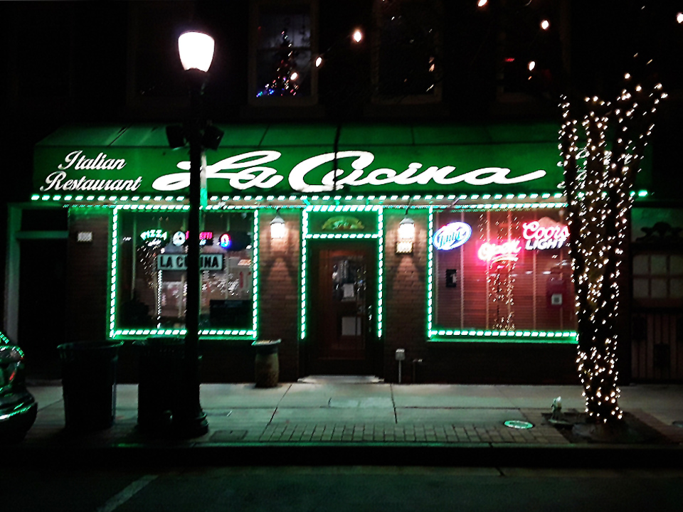 Authentic Italian Cuisine - La Cucina